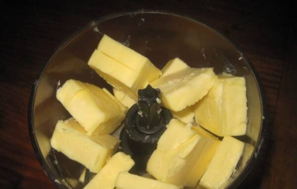 Creamy Soft Butter Spread Recipe: (that you must try!)