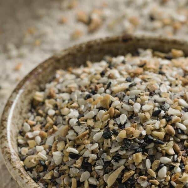 Everything Bagel Seasoning Mix: 6 Simple Ingredients